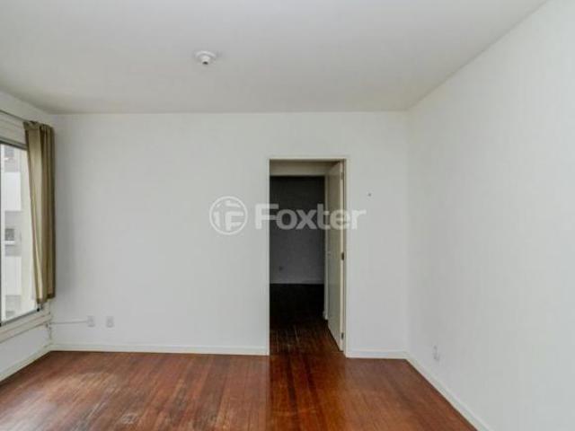 Apartamento, 1 dormitórios, 40 m², em Menino Deus