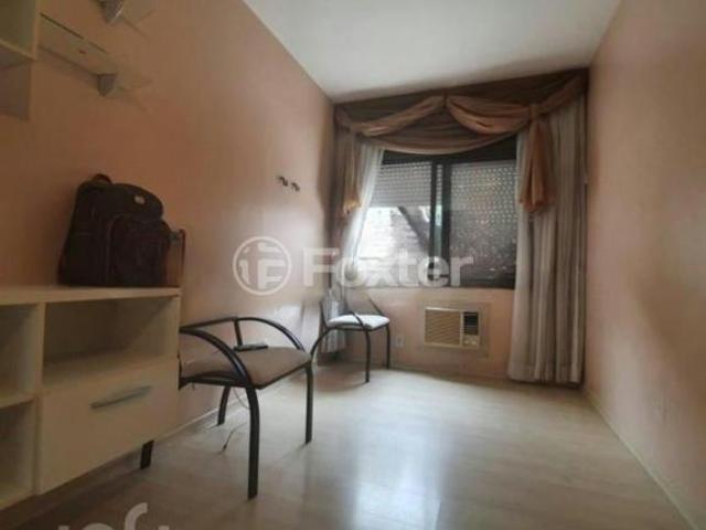 Apartamento, 1 dormitórios, 40 m², em Menino Deus