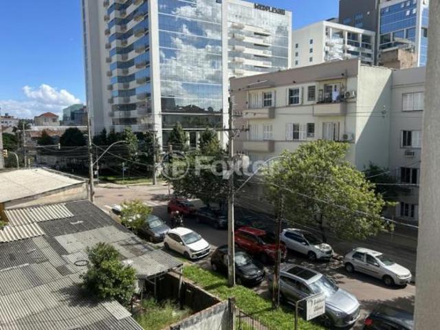 Apartamento, 1 dormitórios, 40 m², em Santana