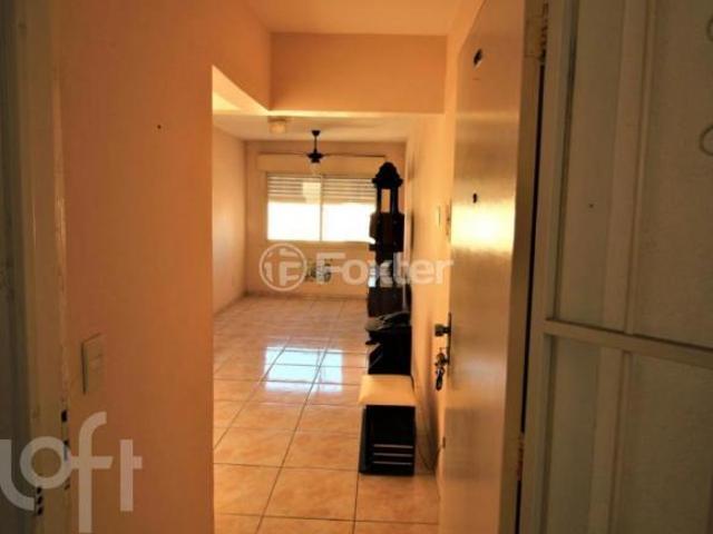 Apartamento, 1 dormitórios, 40.88 m², em Centro