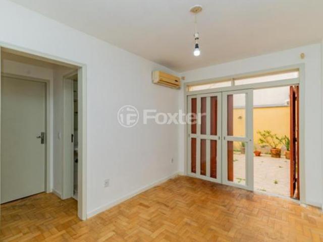 Apartamento, 1 dormitórios, 41 m², em Menino Deus