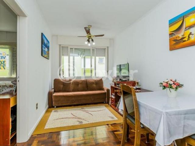 Apartamento, 1 dormitórios, 41.03 m², em Praia de Belas