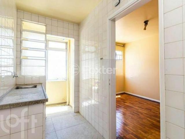 Apartamento, 1 dormitórios, 41.2 m², em Menino Deus