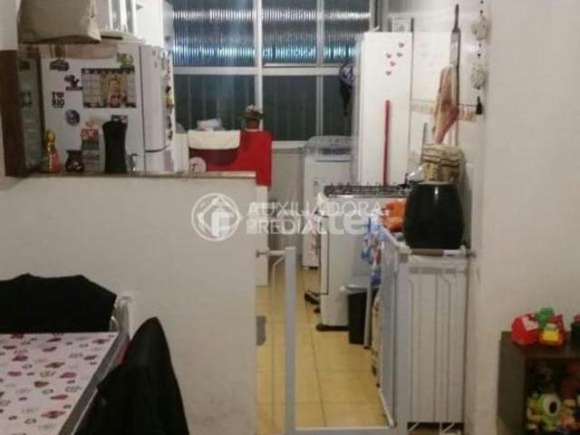 Apartamento, 1 dormitórios, 42 m², em Humaitá