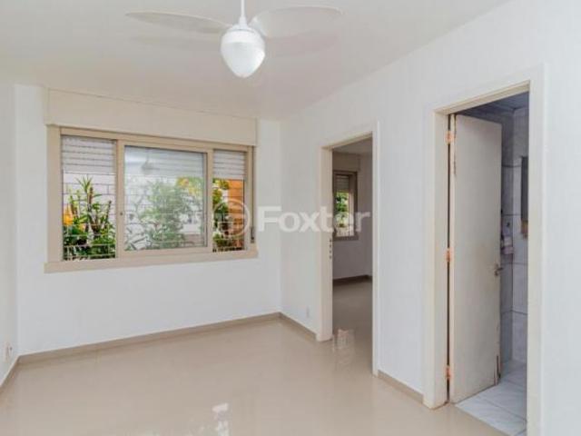 Apartamento, 1 dormitórios, 42 m², em Morro Santana