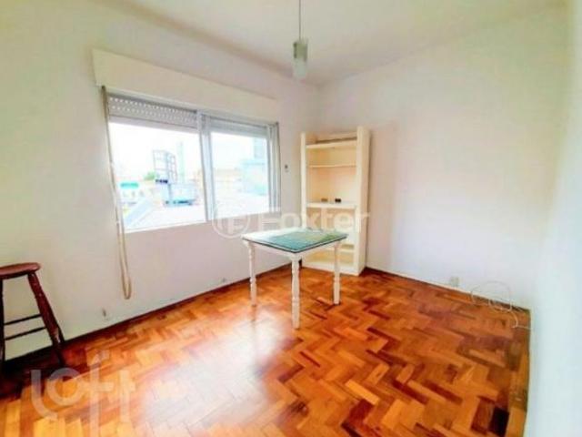 Apartamento, 1 dormitórios, 42 m², em São João