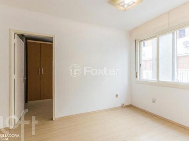 Apartamento, 1 dormitórios, 42 m², em Petrópolis