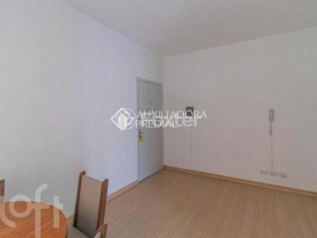Apartamento, 1 dormitórios, 42 m², em Praia de Belas
