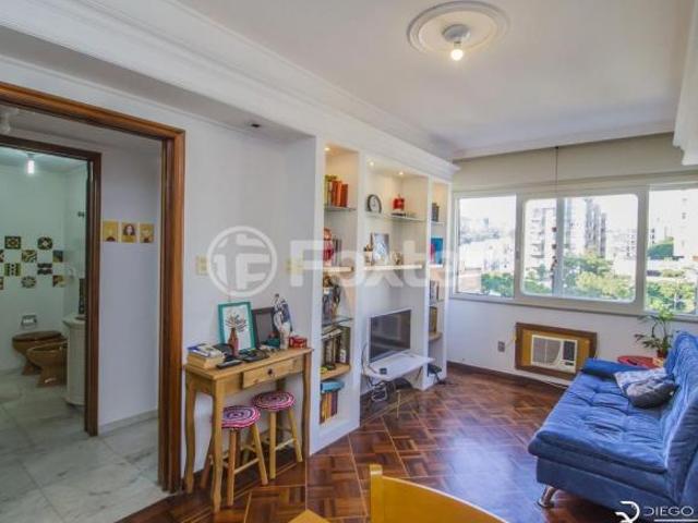 Apartamento, 1 dormitórios, 43 m², em Menino Deus