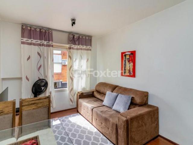 Apartamento, 1 dormitórios, 43 m², em Partenon