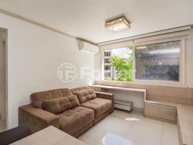 Apartamento, 1 dormitórios, 43.07 m², em Floresta