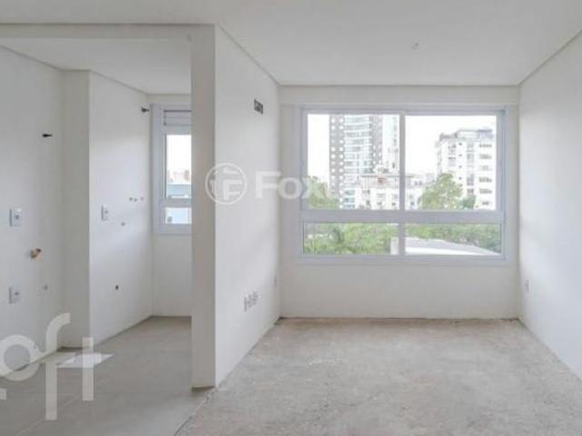 Apartamento, 1 dormitórios, 43.98 m², em Menino Deus
