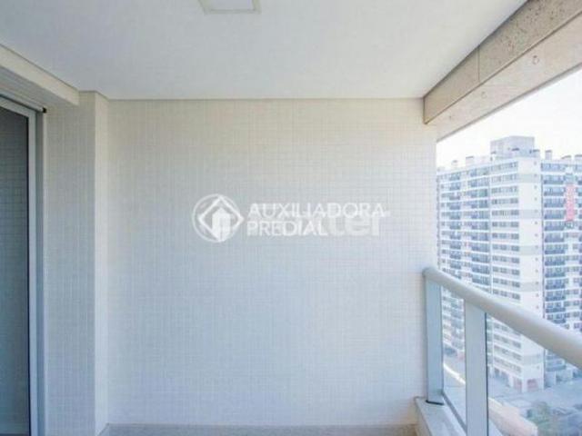Apartamento, 1 dormitórios, 54 m², em Petrópolis