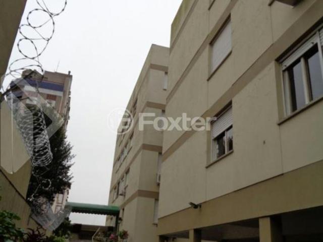 Apartamento, 1 dormitórios, 54.98 m², em Centro