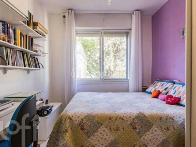Apartamento, 1 dormitórios, 55.6 m², em Humaitá
