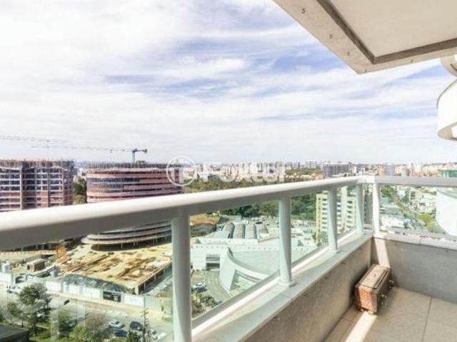 Apartamento, 1 dormitórios, 57.05 m², em Três Figueiras