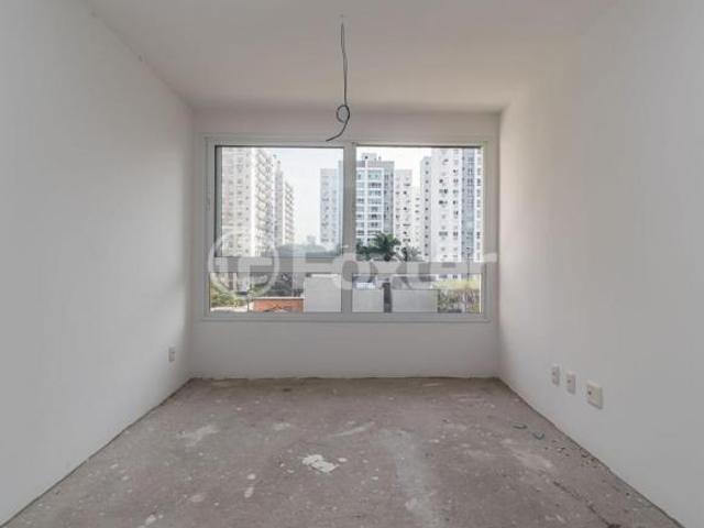 Apartamento, 1 dormitórios, 50.58 m², em Passo da Areia