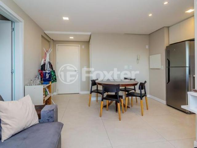 Apartamento, 1 dormitórios, 51.65 m², em Petrópolis