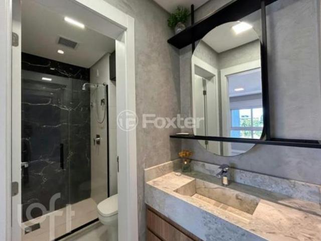 Apartamento, 1 dormitórios, 52 m², em Centro