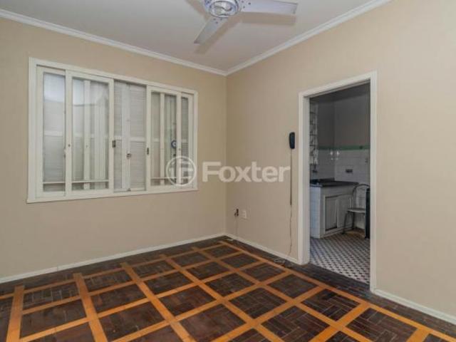 Apartamento, 1 dormitórios, 52.7 m², em Floresta