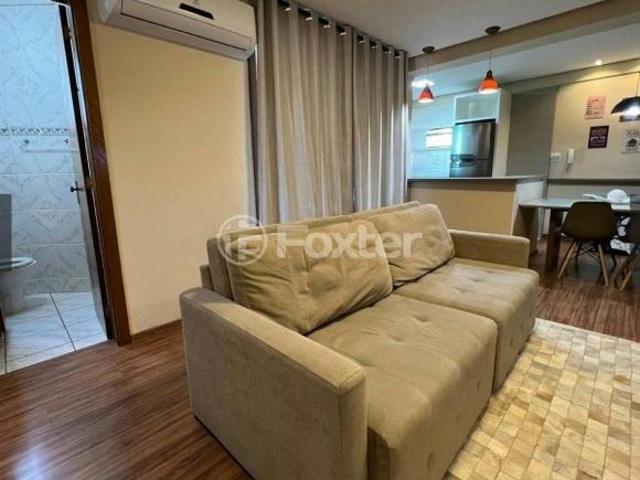 Apartamento, 1 dormitórios, 65 m², em Centro