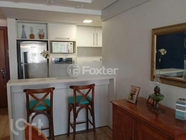 Apartamento, 1 dormitórios, 65 m², em Centro