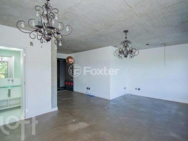 Apartamento, 1 dormitórios, 69.37 m², em Petrópolis