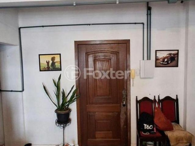 Apartamento, 1 dormitórios, 61 m², em Centro Histórico