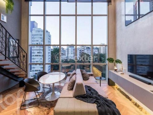 Apartamento, 1 dormitórios, 77 m², em Petrópolis