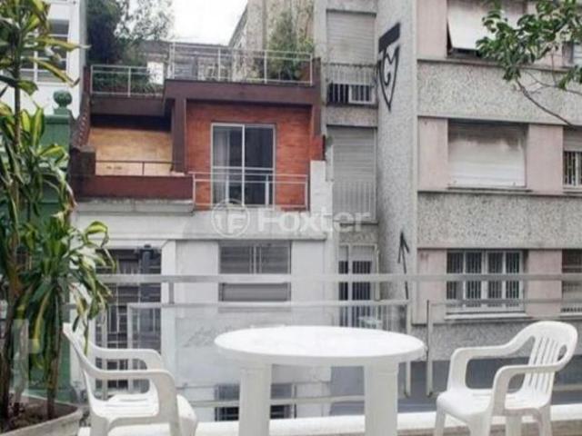 Apartamento, 1 dormitórios, 72 m², em Centro Histórico
