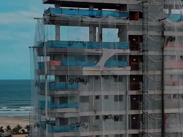 Apartamento 1 dorms 1 suíte na Guilhermina Pertinho da Praia!