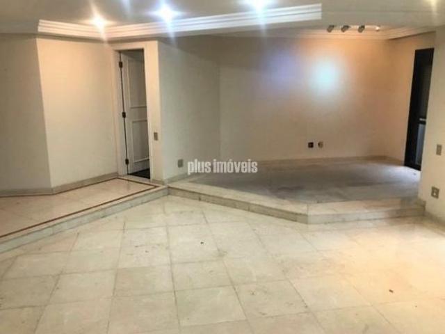 Apartamento 1 por andar 4 dorm 4 suites 6 banheiros 3 vagas cobertas prx Portal do Moumbi