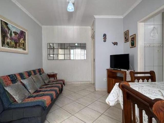 Apartamento 1 quarto, 1 banheiro social, 200 metros da praia Mobiliado Guilhermina