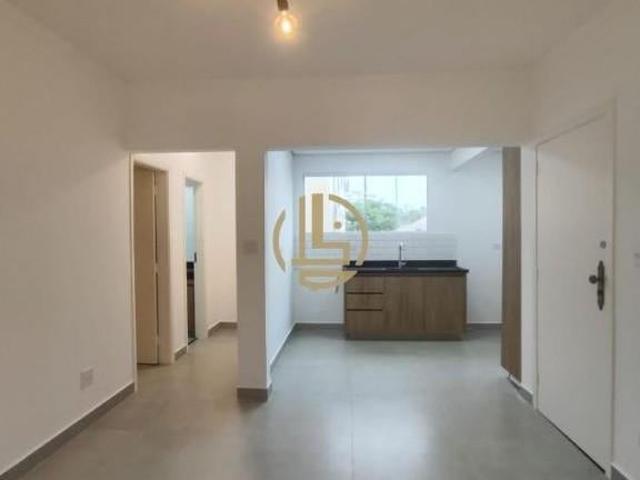 APARTAMENTO À VENDA TOTALMENTE REFORMADO COM 55M² SENDO 1 QUARTO E 1 VAGA VILA BELMIRO SANTOS/S