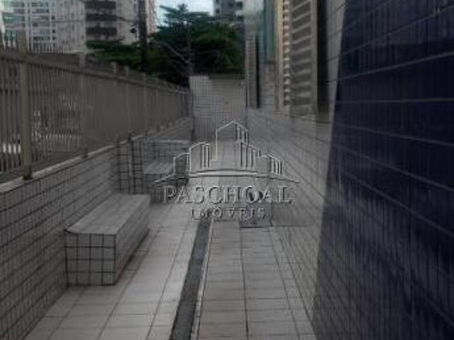 APARTAMENTO 1 QUARTO 2 ANDAR ESCADA GARAGEM DEMARCADA