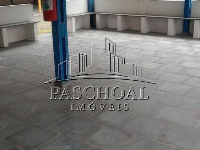 APARTAMENTO 1 QUARTO 2 ANDAR ESCADA GARAGEM DEMARCADA