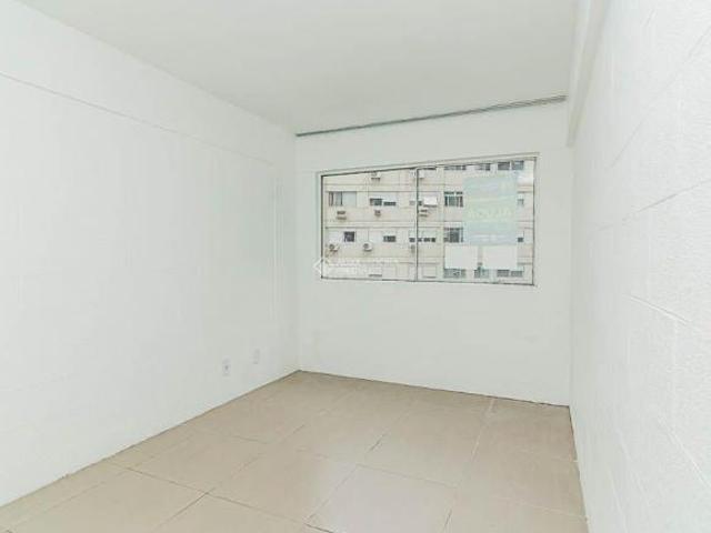 Apartamento 1 quarto, andar alto e desocupado!