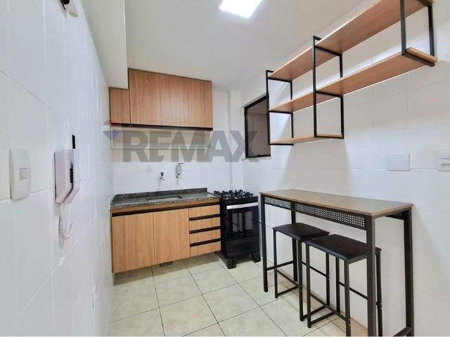 APARTAMENTO 1 QUARTO COM SACADA E GARAGEM, SEMI MOBILIADO NO GRANBERY