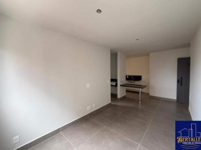 Apartamento 1 quarto, com suíte, em prédio com elevador, 1 vaga e lazer completo em localização priv