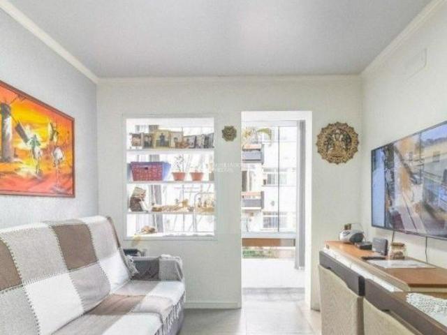 Apartamento 1 quarto, com vaga e sacada no Petrópolis