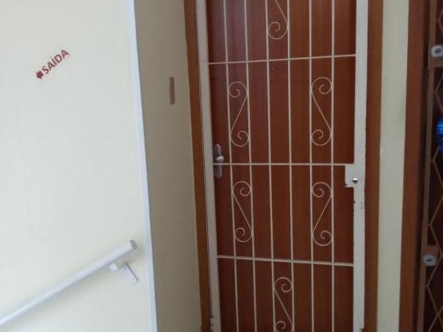 Apartamento 1 quarto, de fundos, ensolarado, Av Azenha, a venda