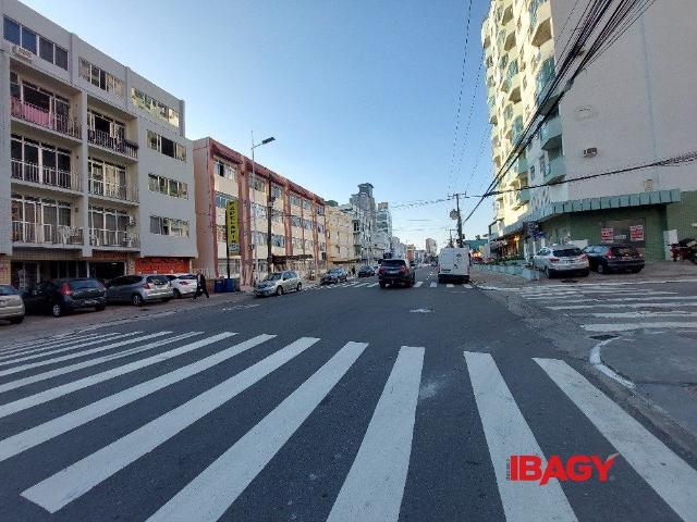 Apartamento 1 Quarto Kobrasol 36m²