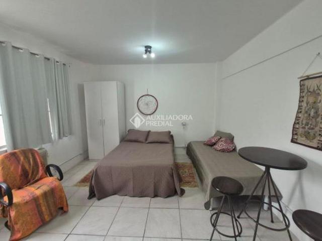 Apartamento 1 quarto, no Centro Histórico de Porto Alegre. Mobiliado