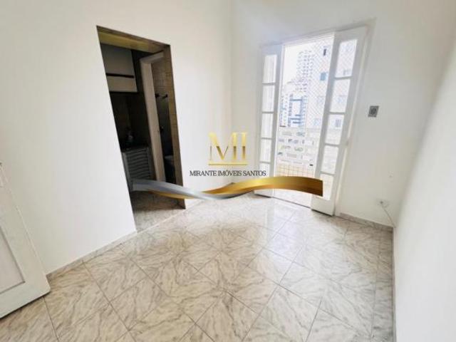 Apartamento 1 quarto no Embare, sala com sacada, andar alto, R$285.000,00