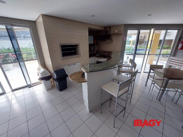 Apartamento 1 Quarto Saco Grande 48m²