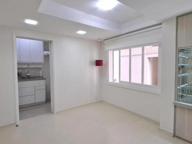 Apartamento 1 quarto semimobiliado no Centro Histórico
