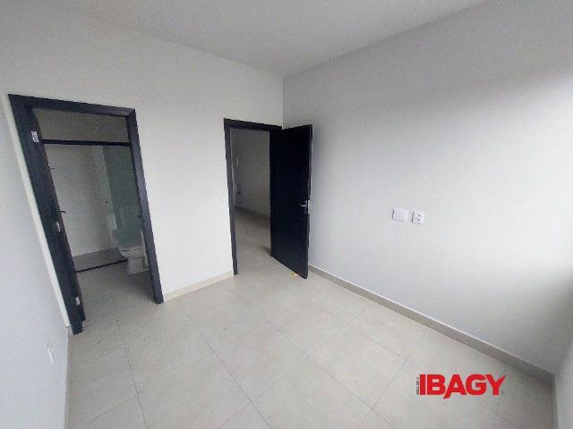 Apartamento 1 Quarto Serraria 66m²