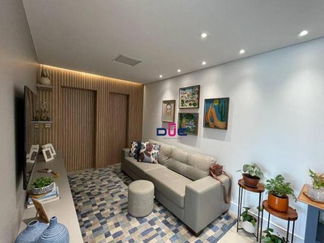 Apartamento 1 suíte com closet, 1 vaga demarcada, Embaré, Santos