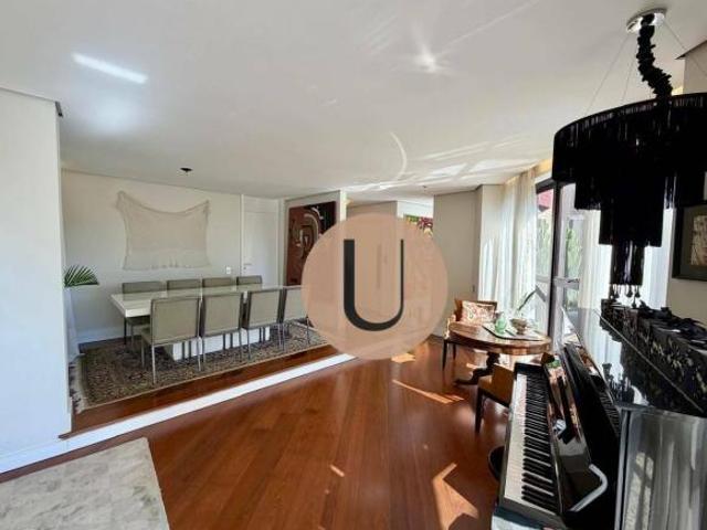 APARTAMENTO 200 m2, 3 QUARTOS, 2 SUÍTES, RECÉM REFORMADO! 4 VAGAS + DEPÓSITO, LAZER! PANAMBY!