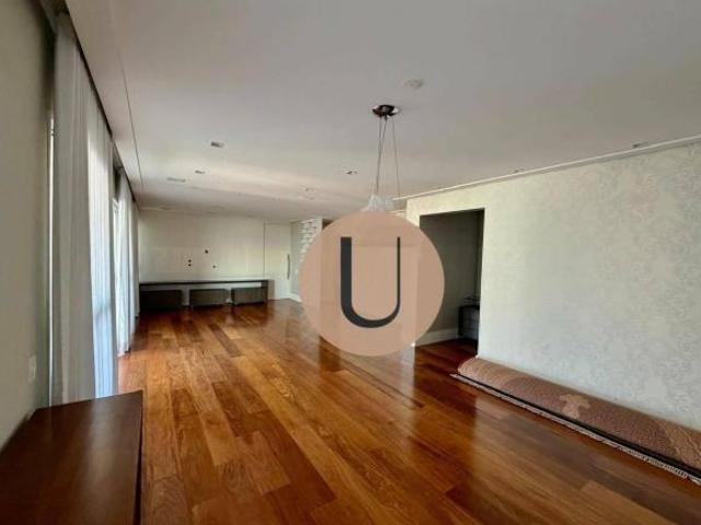 Apartamento 200 m2, 3 suítes, 3 vagas+ depósito! Lazer Resort! Vila Andrade!